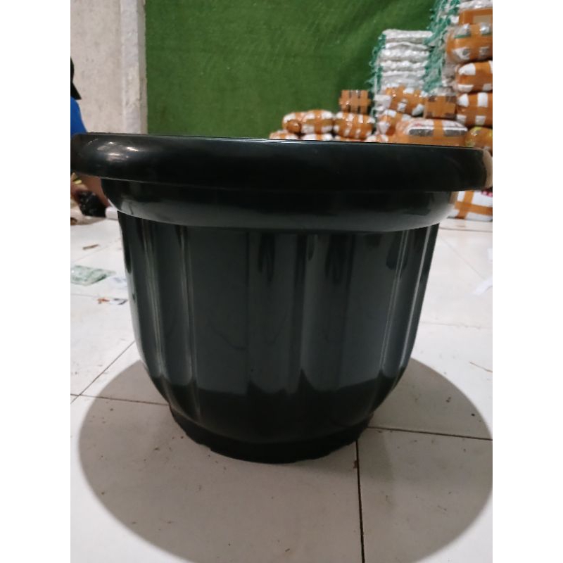 Jual Pot Tanaman Model Bulat Diameter 50 CM, Pot Bulat Diameter 50 CM ...