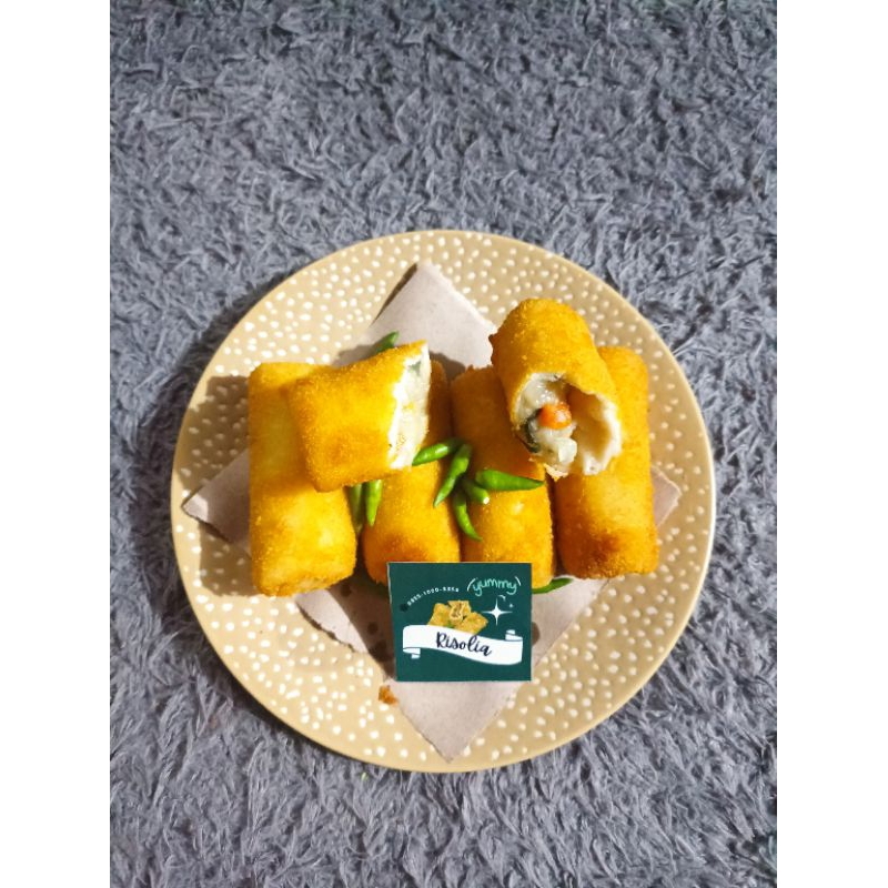 Jual Risol isi Mayo atau Rogut Ayam Premium Fresh Made by Order ...