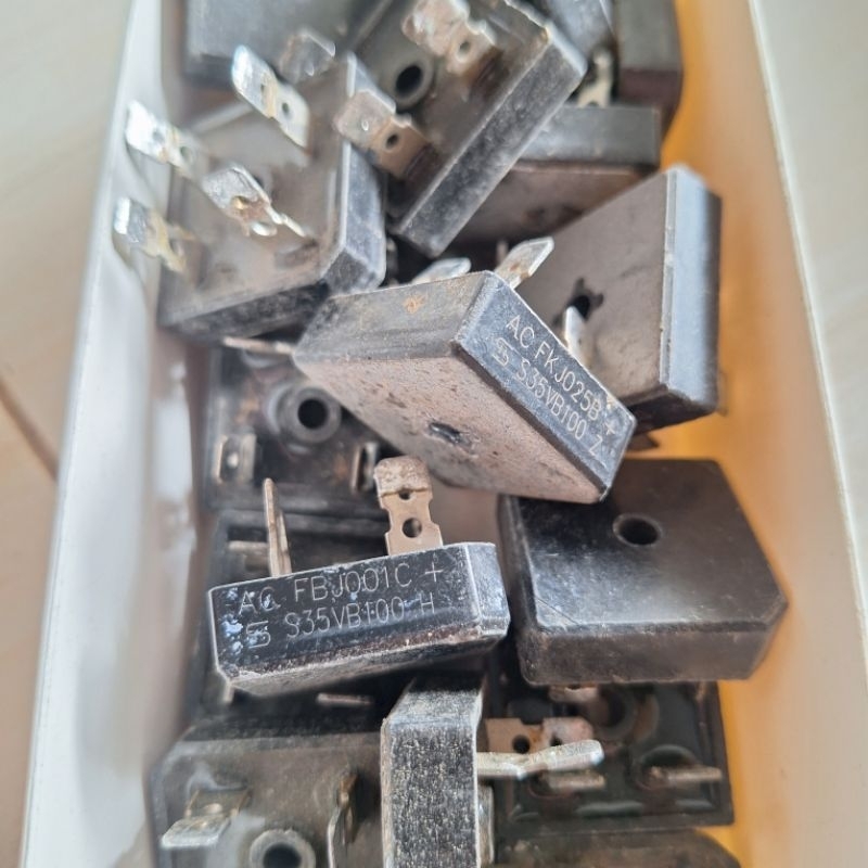 Jual DIODE 35A 100V Bridge S35VB100 diode kiprok 35VB100 | Shopee Indonesia