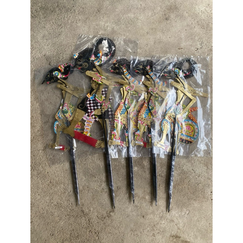 Jual WAYANG KULIT SAPI ASLI TOKOH PANDAWA LIMA 1 SET ISI 5 KOMPLIT ...