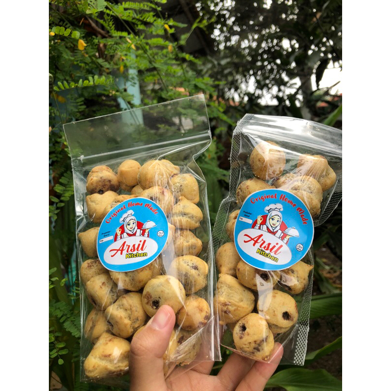 Jual sus coklat / kue soes kering isi coklat | Shopee Indonesia