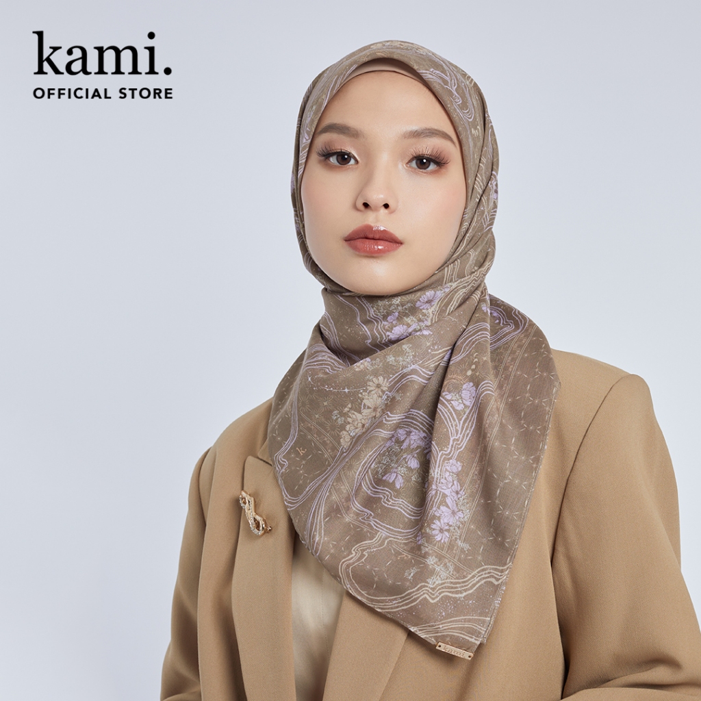 Jual Danica Signature Scarf - Walnut | Shopee Indonesia
