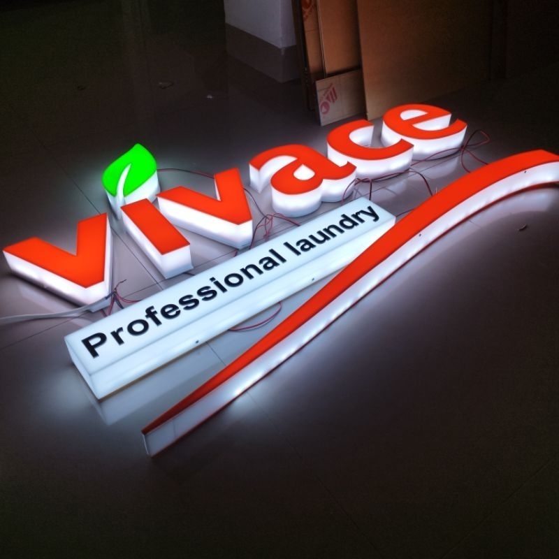 Jual Huruf timbul akrilik 3D LED custom size, Plang toko LED, Huruf 3D ...