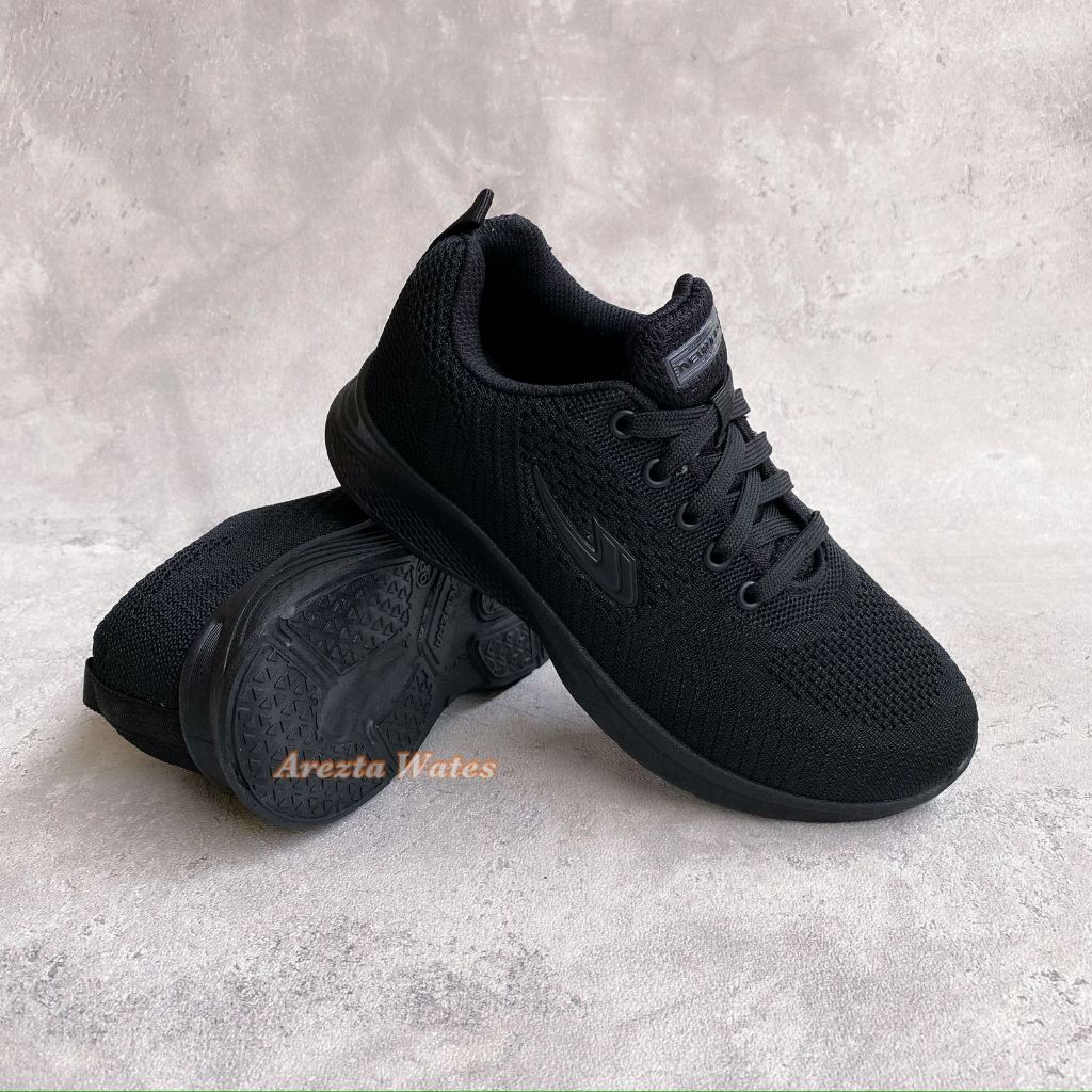 Jual Sepatu Sekolah New Era Prolexus Alphard hitam | Shopee Indonesia