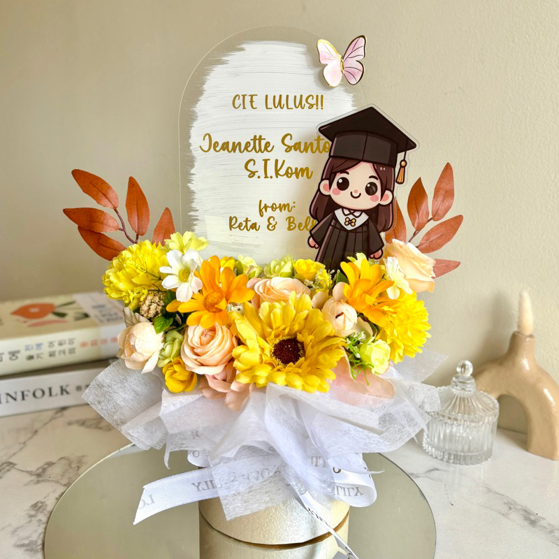 Jual [READY] Graduation Flower Box - Buket bunga wisuda gift akrilik ...