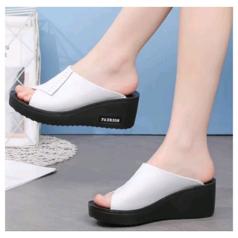 Jual (cod) SANDAL WEDGES KICKERS WANITA SELOP SLIP ON SLOP SANDAL PESTA ...