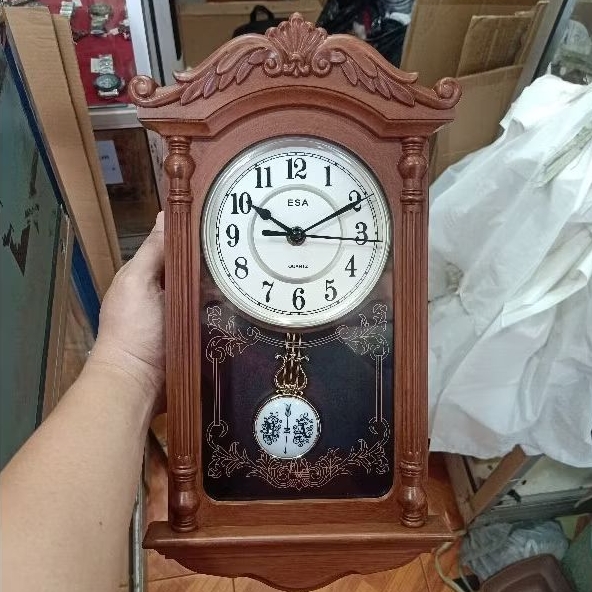 Jual jam dinding bandul dan bunyi perjam klasik 38cm | Shopee Indonesia