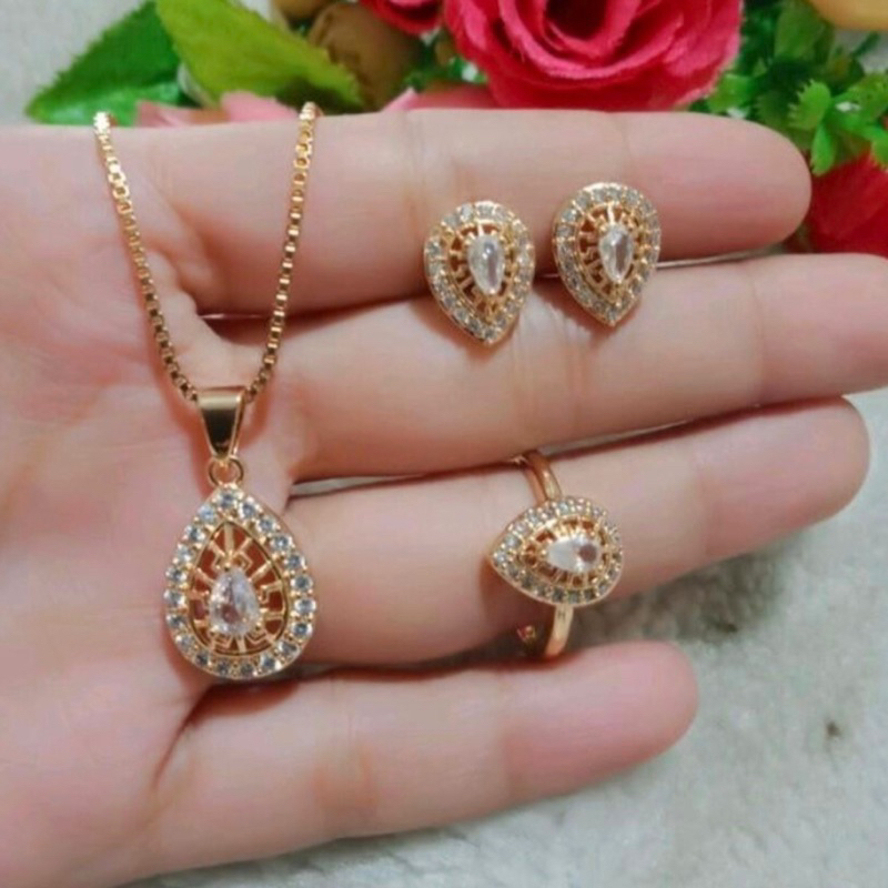 Jual Perhiasan emas satu set asli 24 karat mewah simple elegan | Shopee ...