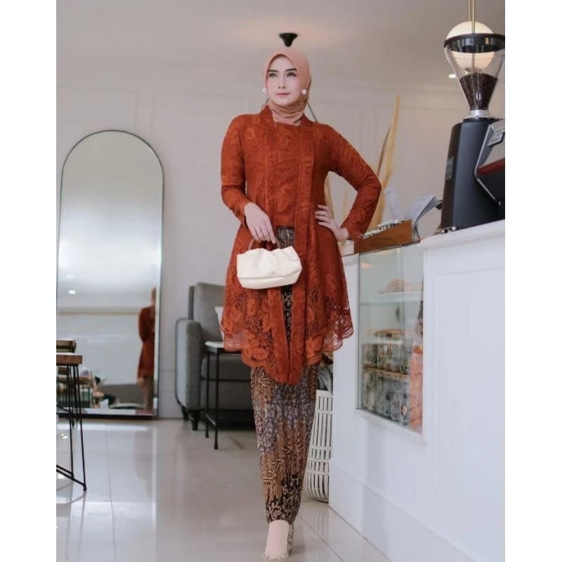 Jual Kebaya Kutu Baru Hijab Panjang / Kebaya modern / Kebaya Wisuda ...