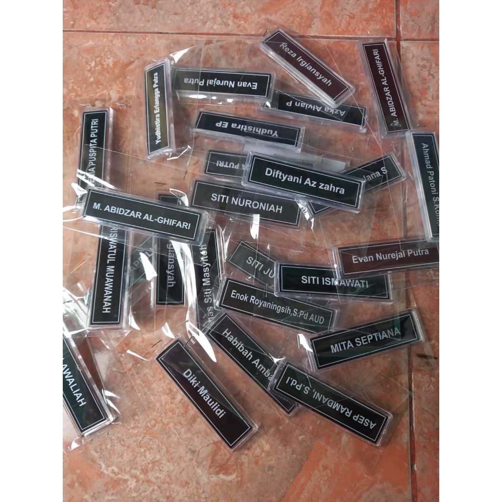 Jual PAPAN NAMA DADA NAME TAG / PIN NAMA CUSTOM | Shopee Indonesia