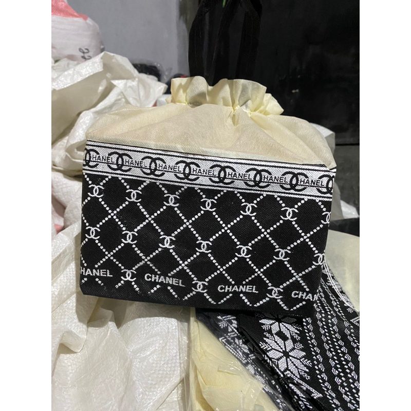 Jual (1 LUSIN) TAS HAJATAN SERUT MOTIF LV & BATIK 22x22CM / TAS NASI ...