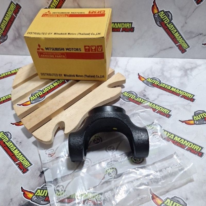 Jual Boll yoke - Ball yoke - kaca mata Mitsubishi Ps120 Merk Mitsubishi ...