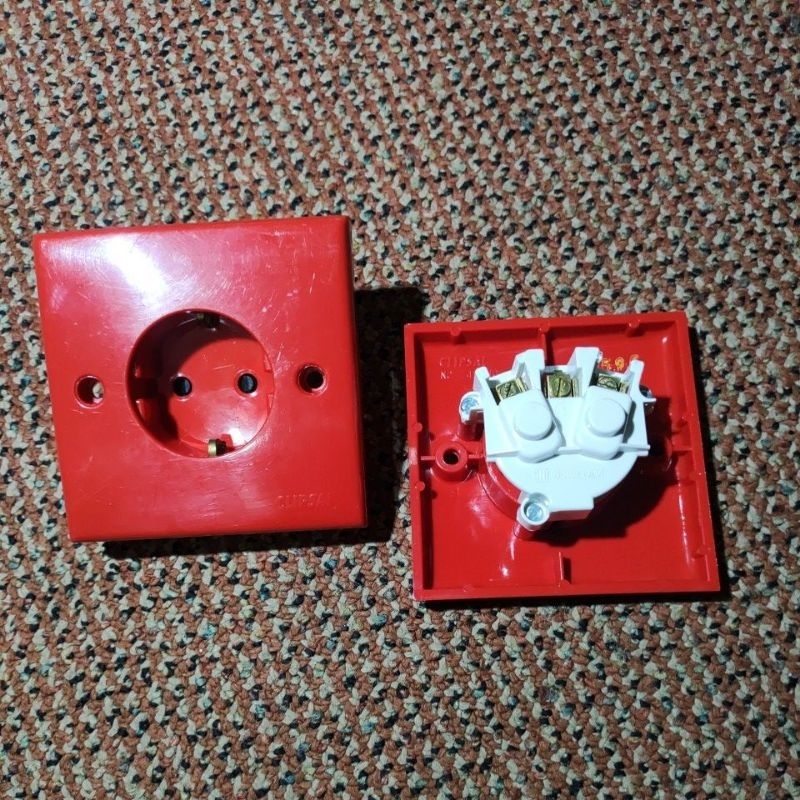 Jual Stop Kontak Schneider Clipsal Merah Bekas | Shopee Indonesia
