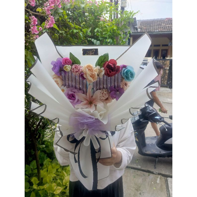 Jual buket uang besar wisuda/kado/hadiah jumbo | Shopee Indonesia