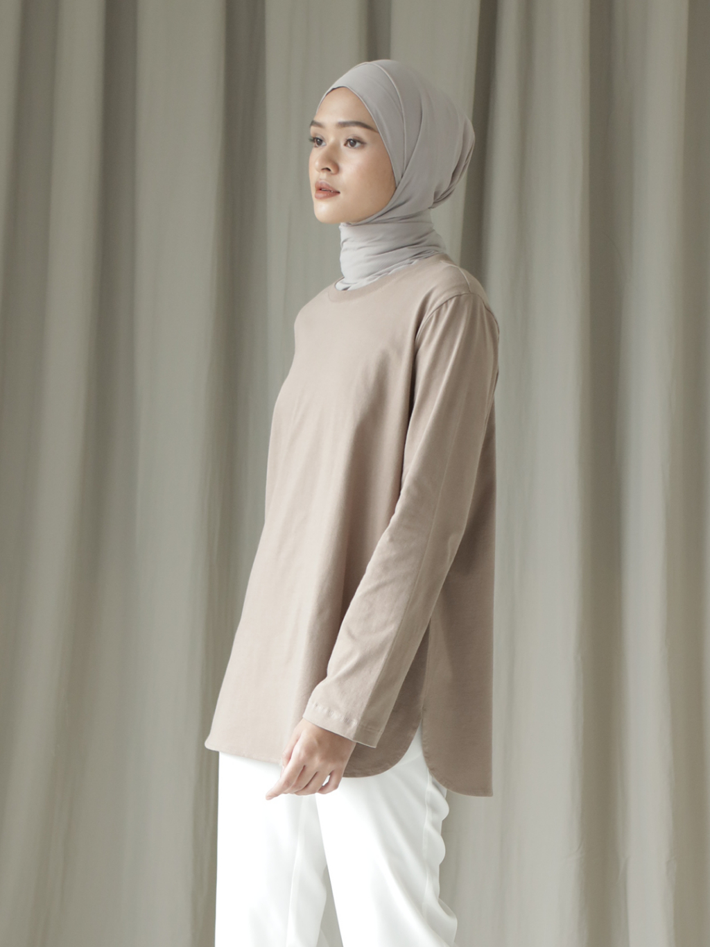 Jual Adani by Aska Label - Kaos polos wanita Muslim lengan panjang ...