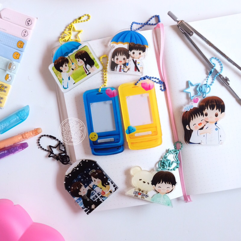 Jual lovely runner keychain and photo card holder | Shopee Indonesia