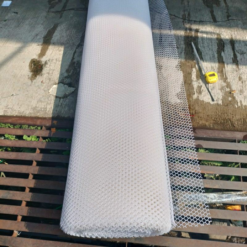 Jual mesh/Ram plastik PUTIH PerRol 2 meter x 50 meter alas lantai ayam, hiasan pagar | Shopee ...