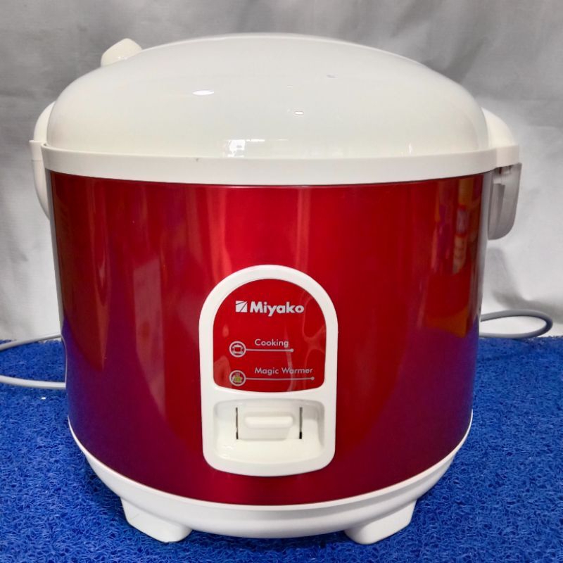 Jual magic com 1,8 liter MIYAKO MCM-528Ts rice cooker 1,8 liter ...