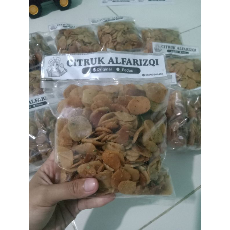 Jual CITRUK MORING 250 Gr Cemilan Kriuk Gurih dan Enak / MAKANAN KERING ...