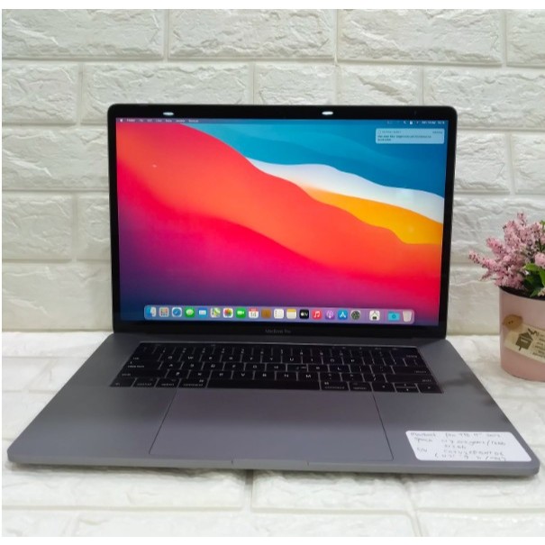 Jual SECOND MACBOOK PRO TOUCHBAR 15 INCH 2017/2018 CI7 2.6-2.8GHz | Shopee Indonesia