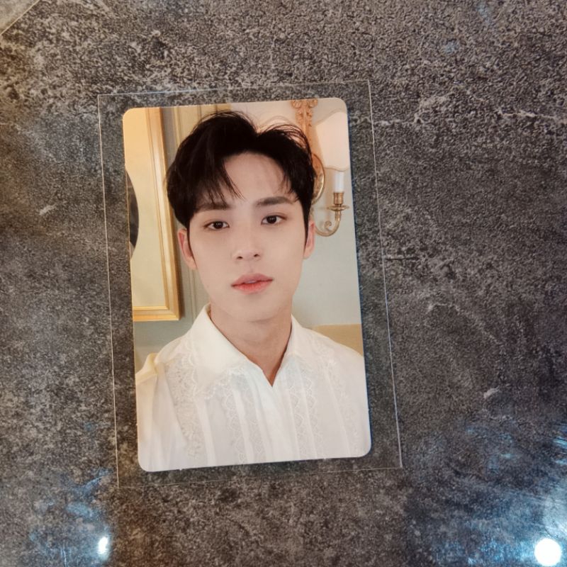 Jual photocard mingyu wonwoo seventeen official gyujum caratland fml ...