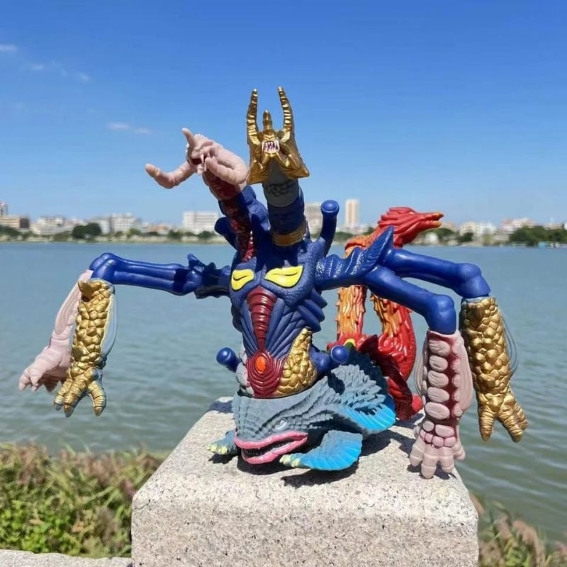 Jual figure monster giga chimera musuh ultraman godzilla kingkong ...