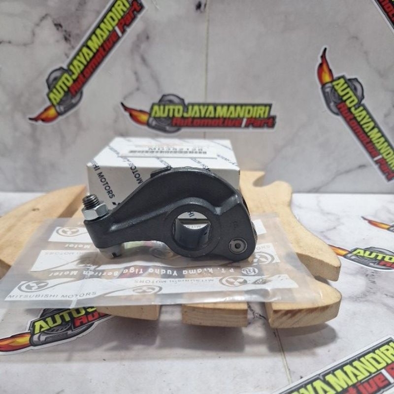Jual Roker arm rocker arm ex pelatuk klep EX mitsubishi L300 Disel 2.5 ...