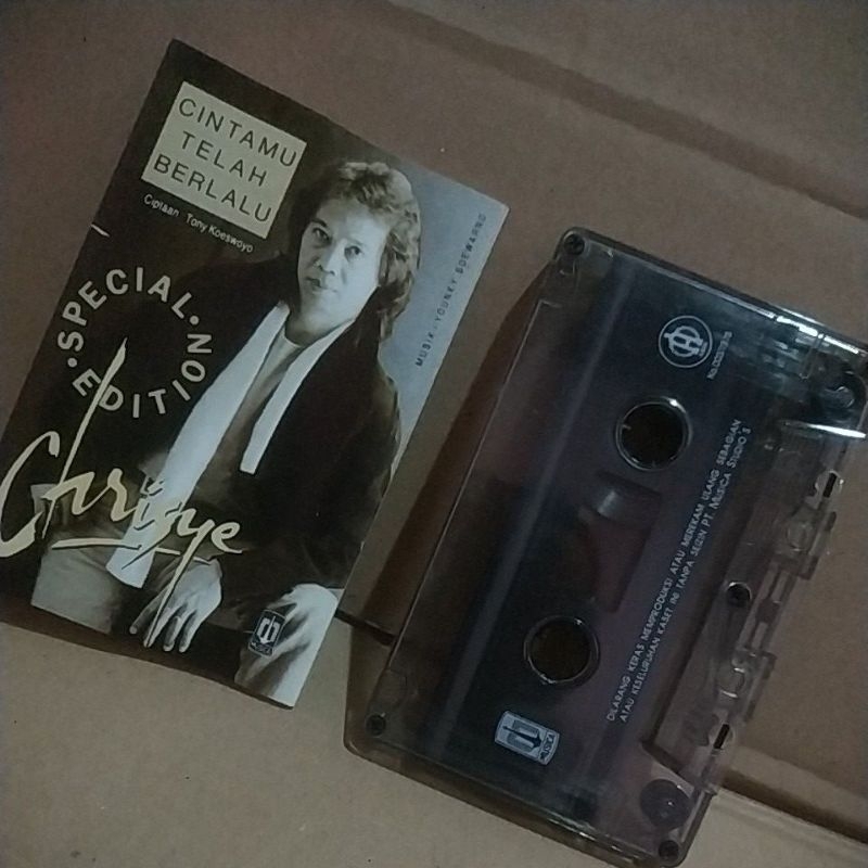 Jual Kaset pita Chrisye - Cintamu Telah Berlalu (Special Edition) | Shopee Indonesia