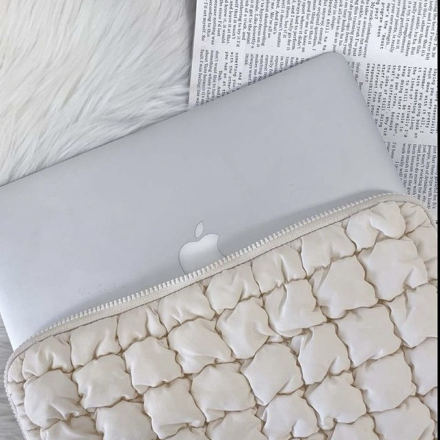 Jual Little Maple - COS Puffy Korean Laptop Bag / Premium Laptop Sleeve ...