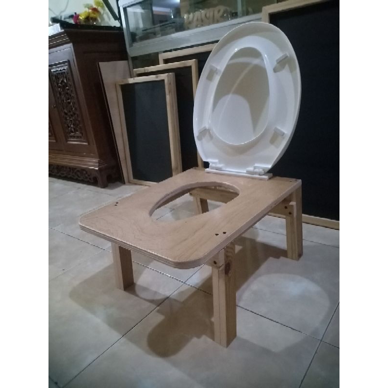 Jual Kursi toilet duduk kayu portable | Shopee Indonesia