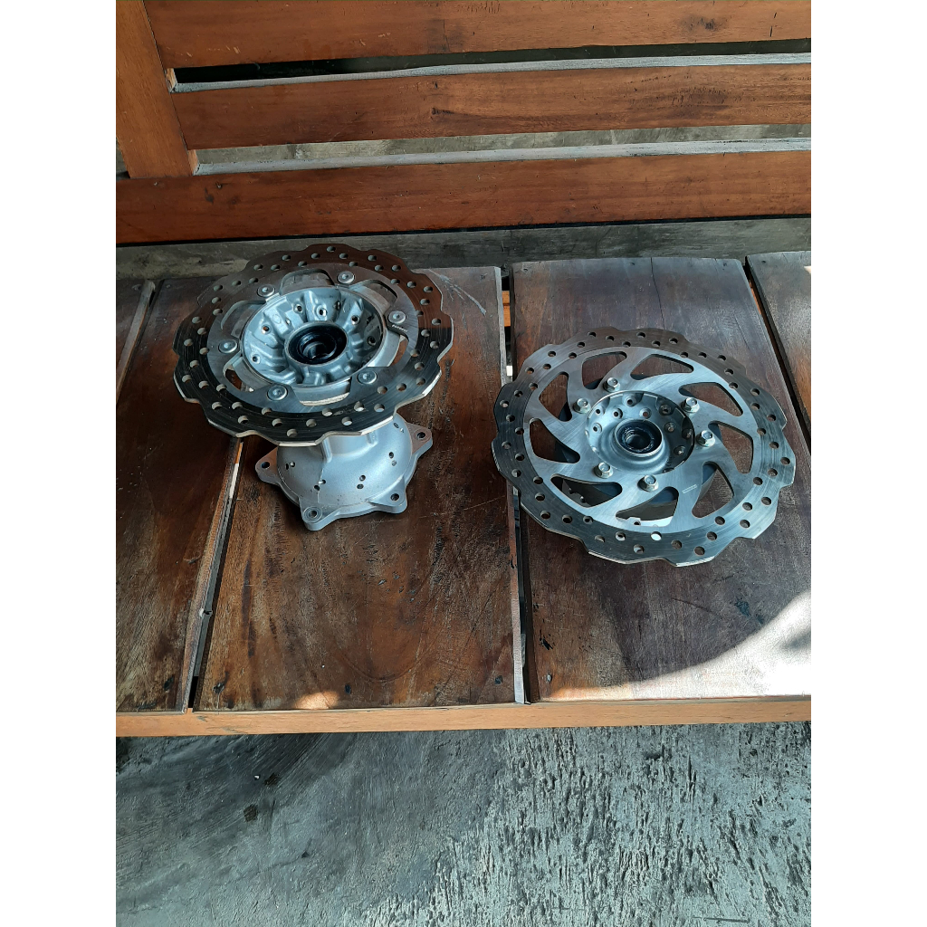 Jual Trombol Depan Belakang Yamaha WR Ori Tromol HUB Original Copotan ...