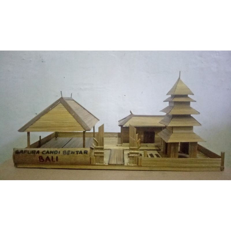 Jual miniatur gapura candi bentar dari bambu. rumah adat bali | Shopee ...
