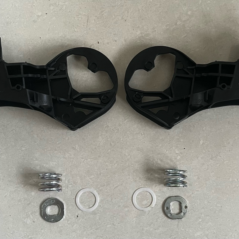 Jual Bracket / Rangka spion sepasang Innova reborn Fortuner Hilux 2016 ...