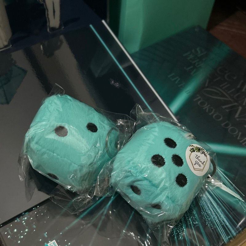 Jual Ready Stock Gantungan Boneka Dadu Tosca SHINee Shawol Keychain ...