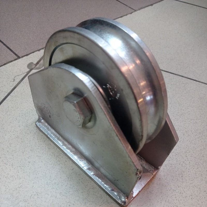 Jual roda pintu pagar/roda gerbang/roda pagar besi/roda besi 5 inchi ...