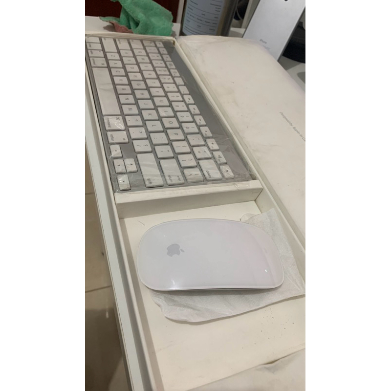 Jual Apple Magic Keyboard (Mulus) & Magic Mouse Gen 1 (butuh repair ...
