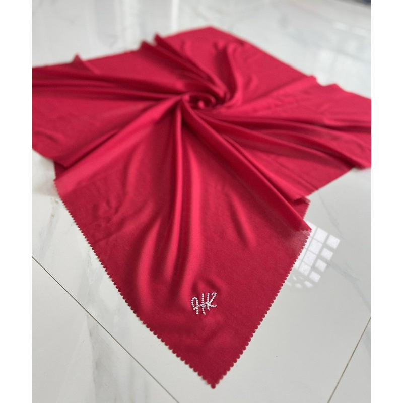 Jual Scarf merah polos by hijabkayunie | Shopee Indonesia