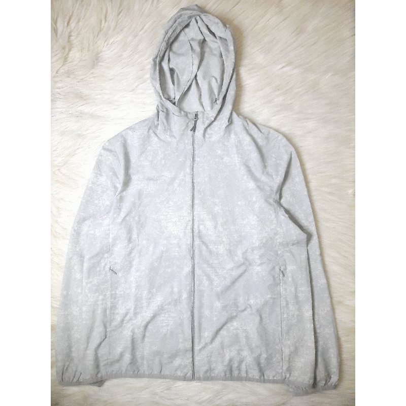 Jual Uniqlo Running | Shopee Indonesia