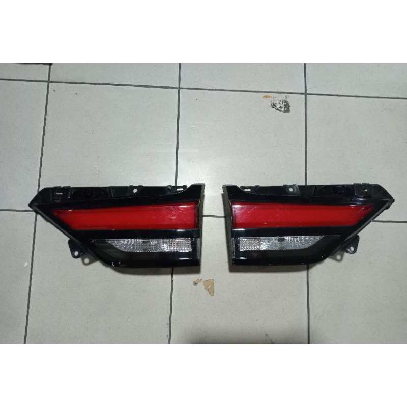 Jual LAMPU BELAKANG LAMPU REFLEKTOR BAGASI INNOVA ZENIX 2022 2023 ...