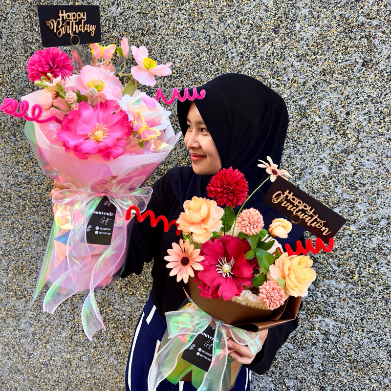 Jual BUCKET BUNGA KOREA BUKET WISUDA GRADUATION BOUQUET | Shopee Indonesia