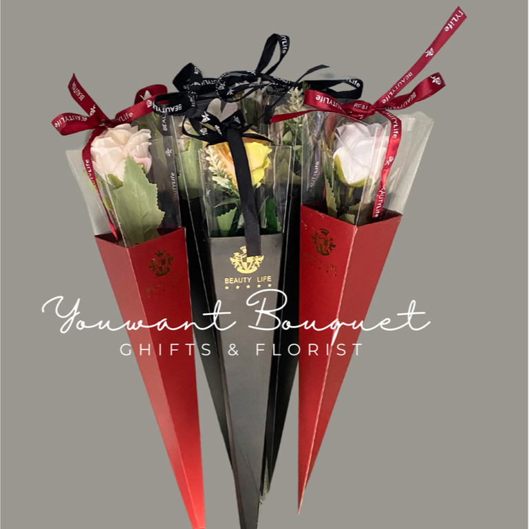 Jual Premium Bunga Satu Tangkai Dengan box Free ucapan / Single rose in ...