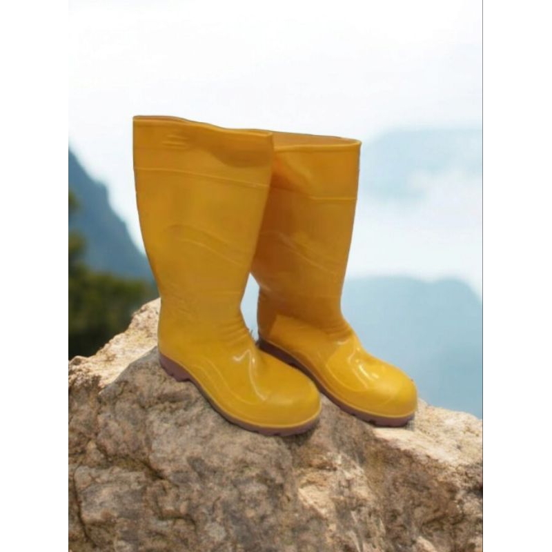 Jual Sepatu safety boot Krisbow warna kuning aizs 39-44 | Shopee Indonesia