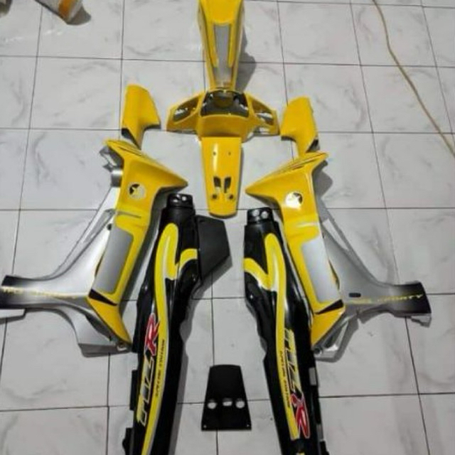 Jual TERLARISS!!!COVER BODY FULLSET BODI HALUS FULL SET YAMAHA FIZR FIZ ...