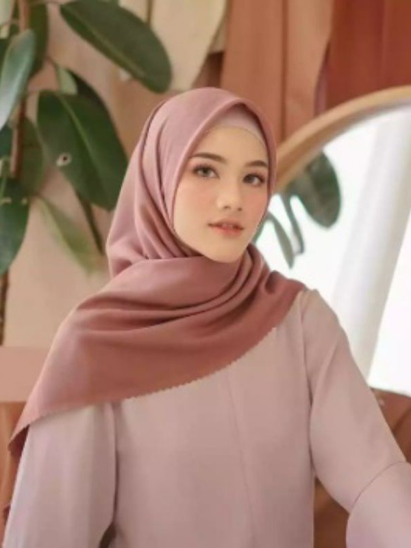 Jual NAZA Hijab Paris Voal Premium //Segi Empat Murah Bisa COD // Basic Polos Lasercut | Shopee ...