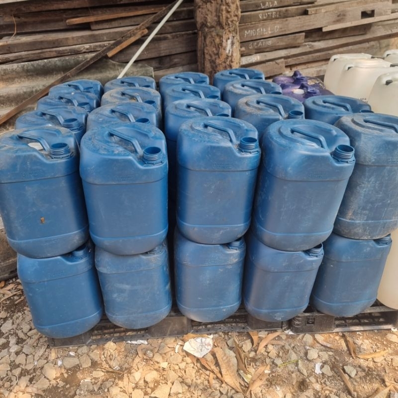 Jual Jerigen Biru Tutup Hitam 25 Liter | Shopee Indonesia