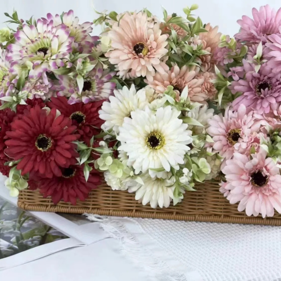 Jual BUNGA ARTIFICIAL GARBERRA / BUKET BUNGA 7 TANGKAI | Shopee Indonesia