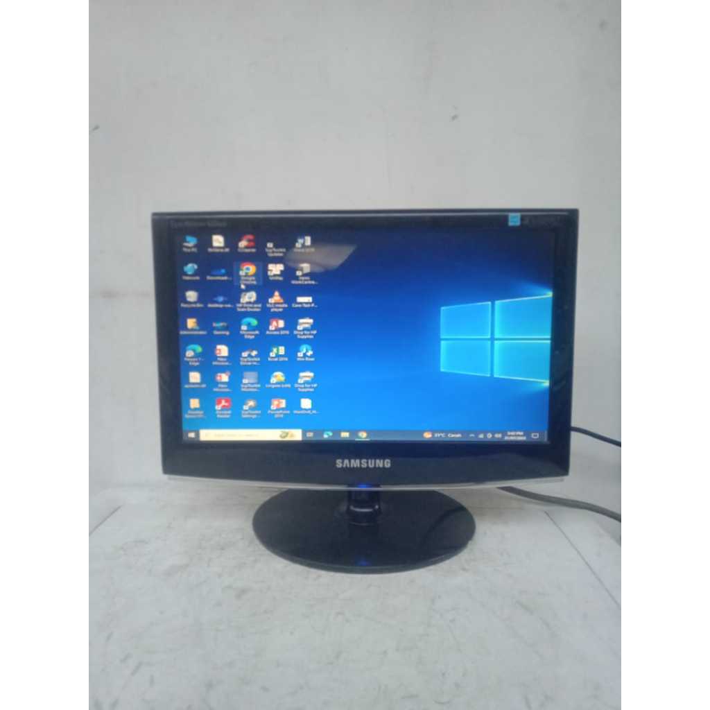 Jual lcd monitor samsung 633nw 16inch kondisi minus layar putih ...