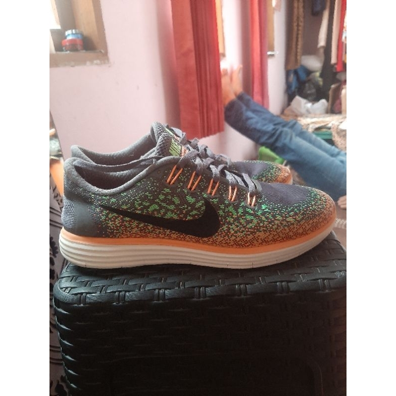 Jual sepatu n*ke second | Shopee Indonesia