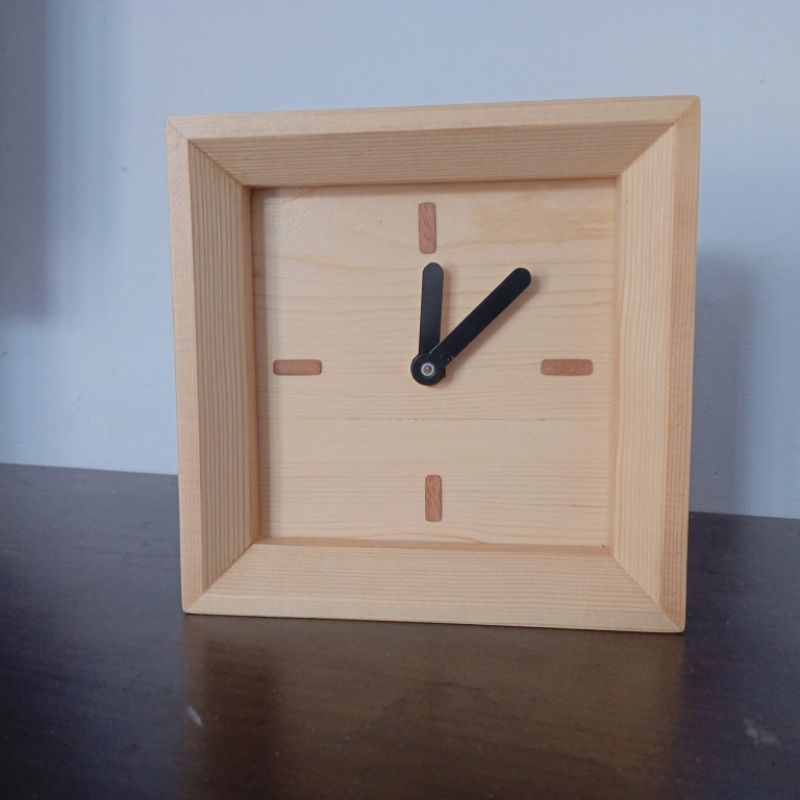 Jual jam kayu aesthetic, jam meja, jam kamar | Shopee Indonesia