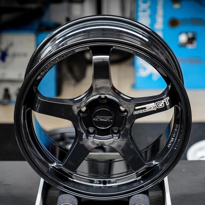 Jual velg mobil ADVAN GT FLOW R17 velg ring 17 Innova hrv xl7 civic ...